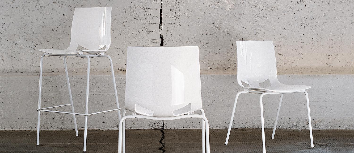 FONDO stool | SATO | Stools & Poufs | SATO